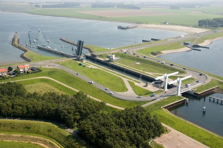 Deltawerken: veiligheid en recreatie - Zeeuwse Ankers